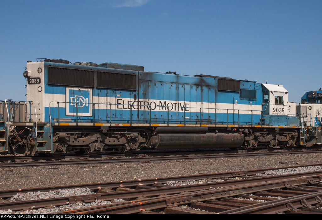 EMDX, OWY 9039, EMD SD60, lease return stored